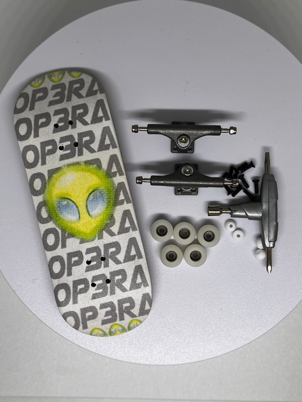 Op3ra Pro Fingerboard Complete 34 * 96mm - The Area 51 Edition – LEEFAI